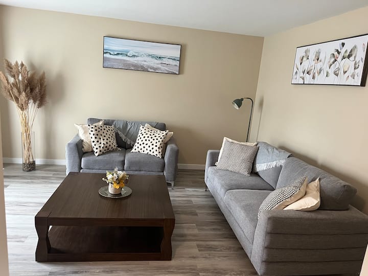 Home Away From Home! - Winnipeg