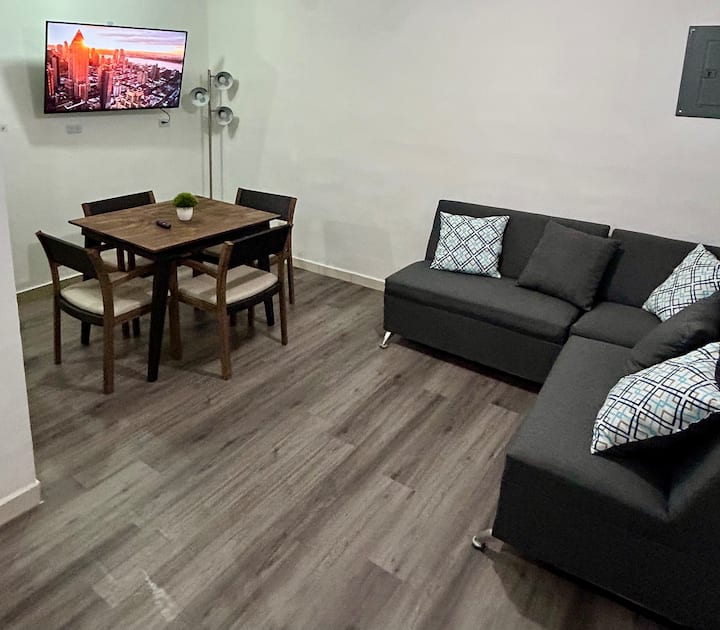 Casa En Privada Frente A Parque - Reynosa