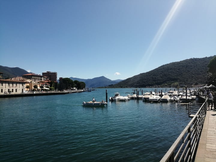 Monolocale Fronte Lago Iseo

Relax E Tranquillità - Sarnico