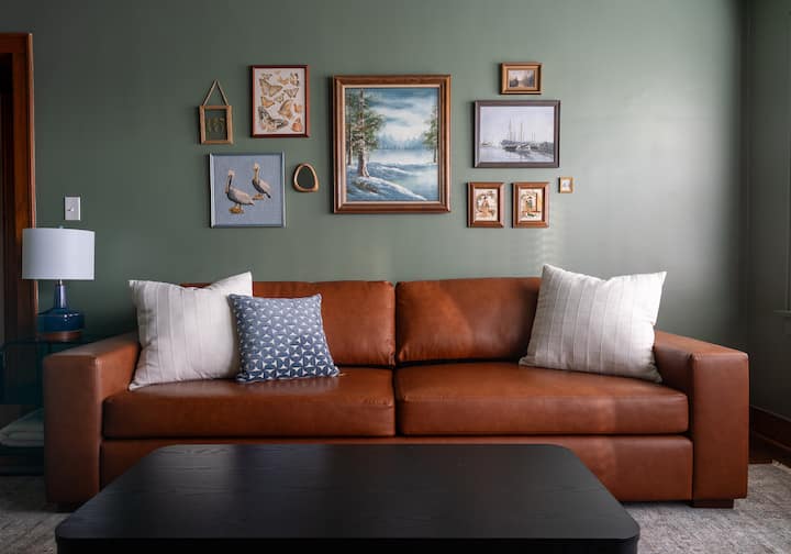 2 Bedroom Apartment Downtown Valpo - Valparaiso, IN