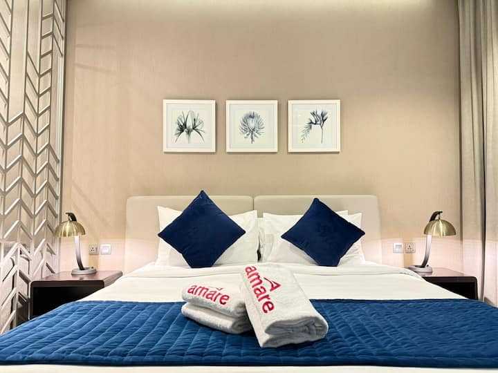 Canal View Studio | Balcony + Sofa Bed - 