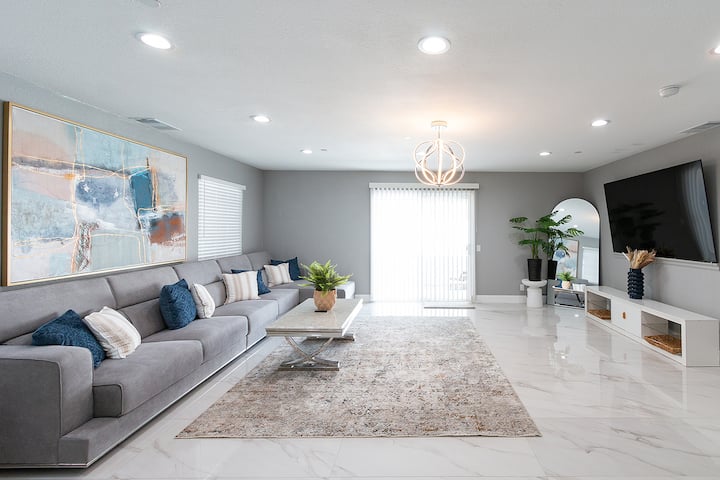 Slps 12 | Kid Friendly| Close 2 Little Saigon - Huntington Beach, CA