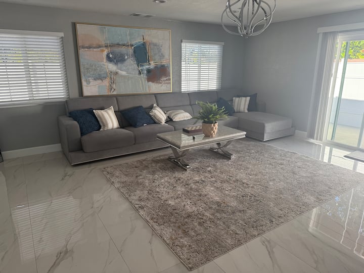 Slps 12 | Kid Friendly| Close 2 Little Saigon - Cypress, CA