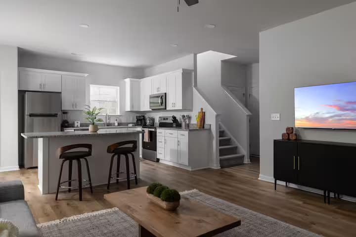 Princess Gso | Modern Comfort - Lake Townsend, NC