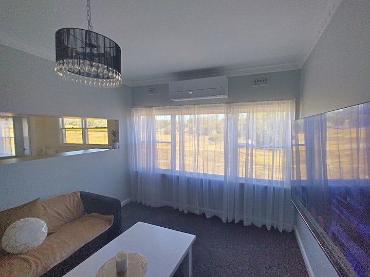 House With Bangalow At Stawell - Stawell