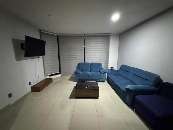 Casa Amplia, Dentro Del Centro Historico - Morelia