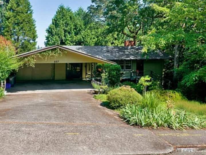 The Emerald Oasis - Eugene, OR