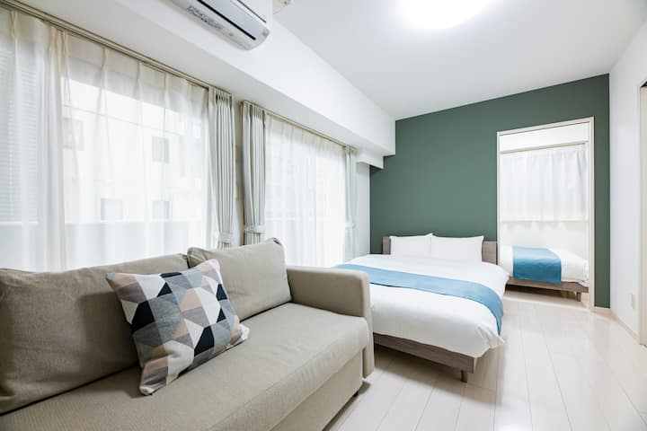 【Presence博多】スタンダードファミリールーム ダブルベッド2台ソファベッド1台禁煙清掃料金別 - Fukuoka