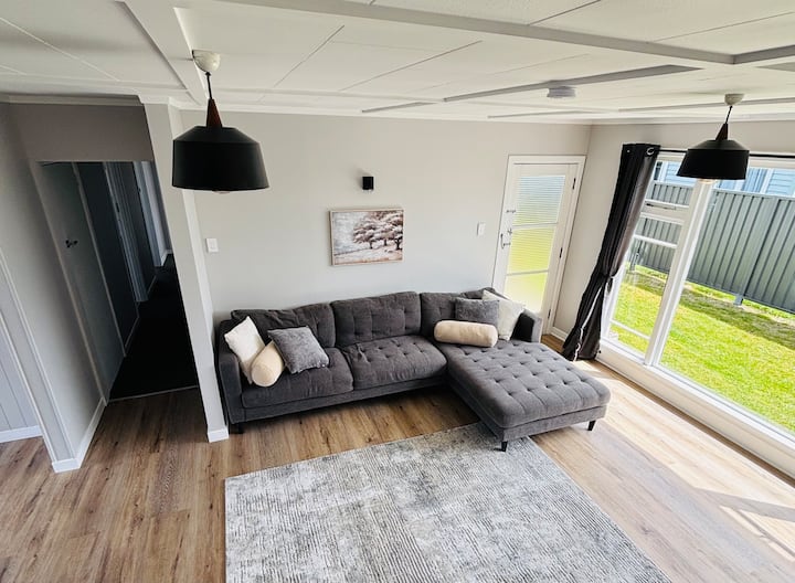 Cosy Cottage On Matai Street - 테아나우