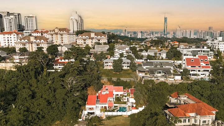 Provence Chateau Retreat:40pax Pool Villa Bangsar - Kuala Lumpur