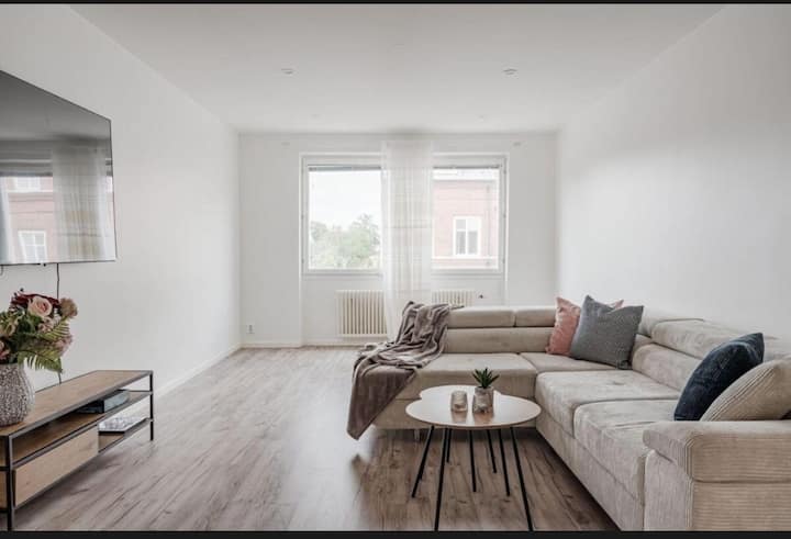 Cozy Apartment – 15 Min To Lund, 20 Min To Malmö - Eslöv