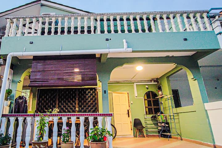 Lovely Home 16pax/6br 10minsunwaypyramid/ioi Mall - Subang Jaya