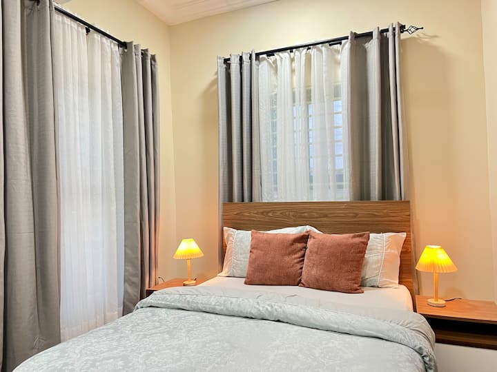 Cozy 1br | Wi-fi | 24/7 Power |Near Airport - Accra