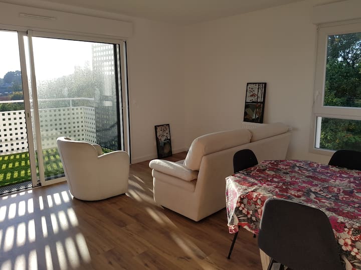 Appartement Neuf 4 Pers Proximité Ping-pong Center - ibis budget Lorient Hennebont