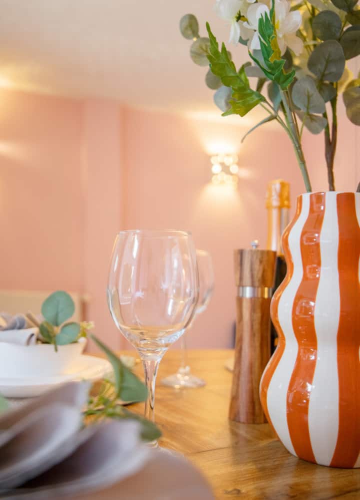 Stylish 3 Bed House Ely Central Location - Ely