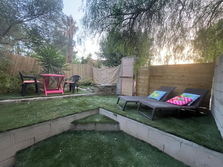 Duplex Romantique Au Village. Jardin Mignon - Saint-Mandrier-sur-Mer