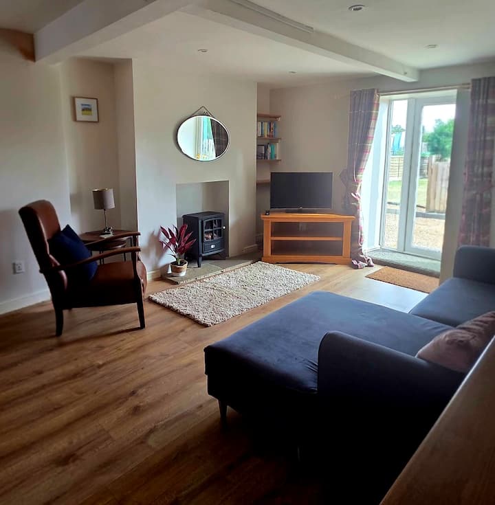 2 Bed Cottage Stamford With Parking - Stamford