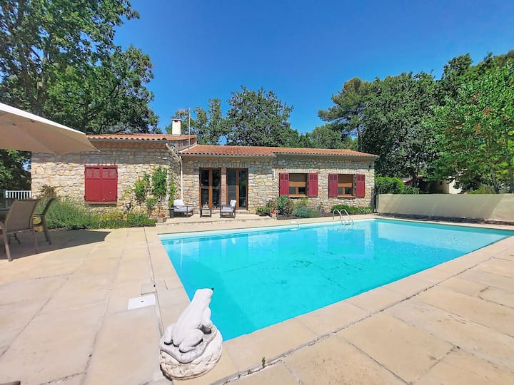 Les Pierres Fleuries By Interhome - Draguignan