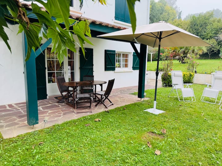 Pays Basque - Location 4 Pers St Jean Pied De Port - Saint-Jean-Pied-de-Port