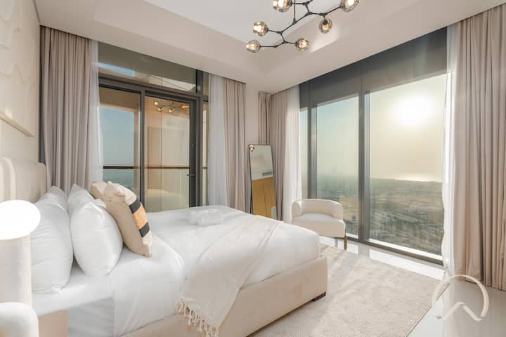 Premium 2br Aykon | High Floor Partial Sea View - Dubai