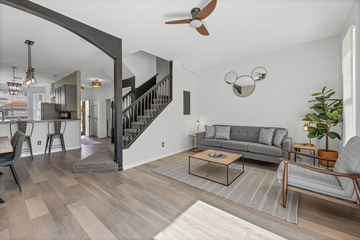 Near Disney | No Fees | Gated Resort | Spacious | - Kissimmee