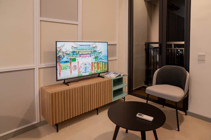 Stylish 2br 22 Macalisterz | Near Street Food - George Town