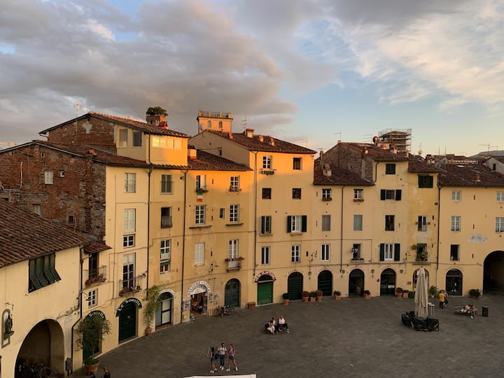 Il Mazzocchio - Piazza Dell'anfiteatro - Lucques