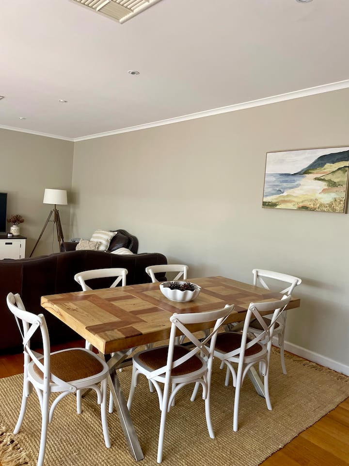 Ah, Queenscliff Beach Escape - Queenscliff