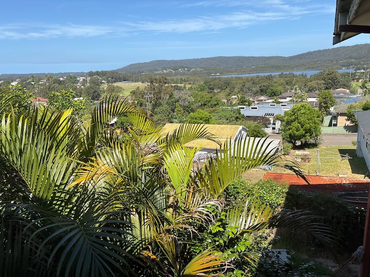 Bright & Spacious Getaway - East Gosford - Gosford