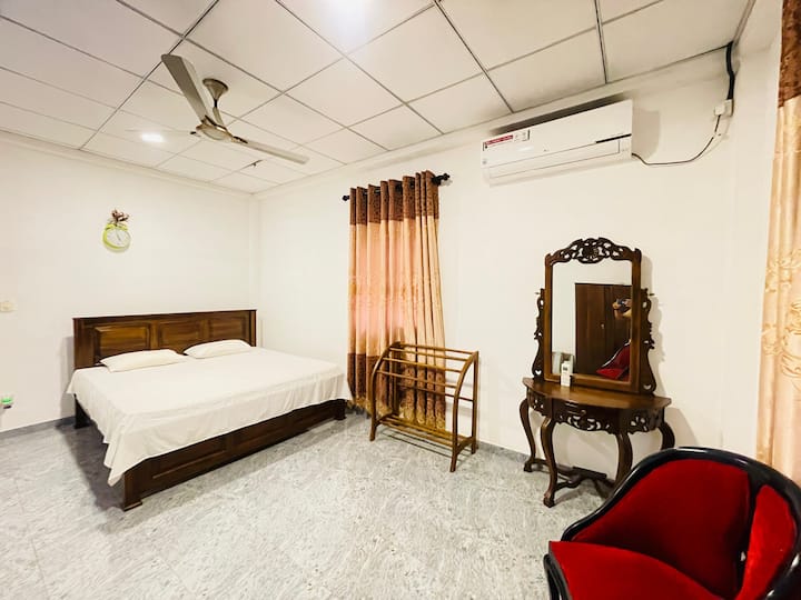 Elegant 3br Villa Retreat Near Weligama Beach - Sri Lanka