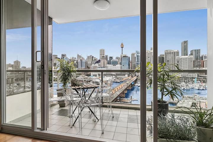 City, Views, Pool, Parking - 2 Beds, 2 Bathrooms - Sidney