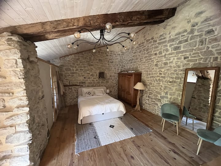 Charming Old Stone House - Buis-les-Baronnies
