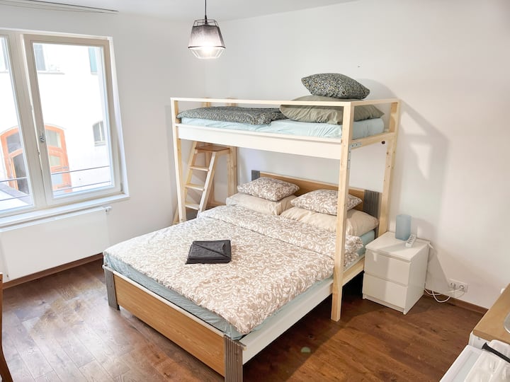 Central Stay For 3 Guests & Parking Assistance - Praga