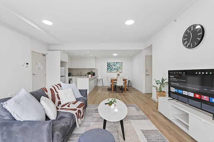Kogarah 3br With 2 Secure Parking | Steps To Mall - 버우드