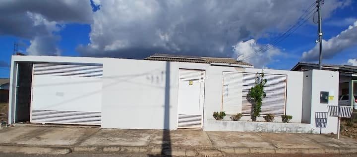 Casa Em Paranatinga/mt.
Bairro Ipê Florido. - Mato Grosso (estado)