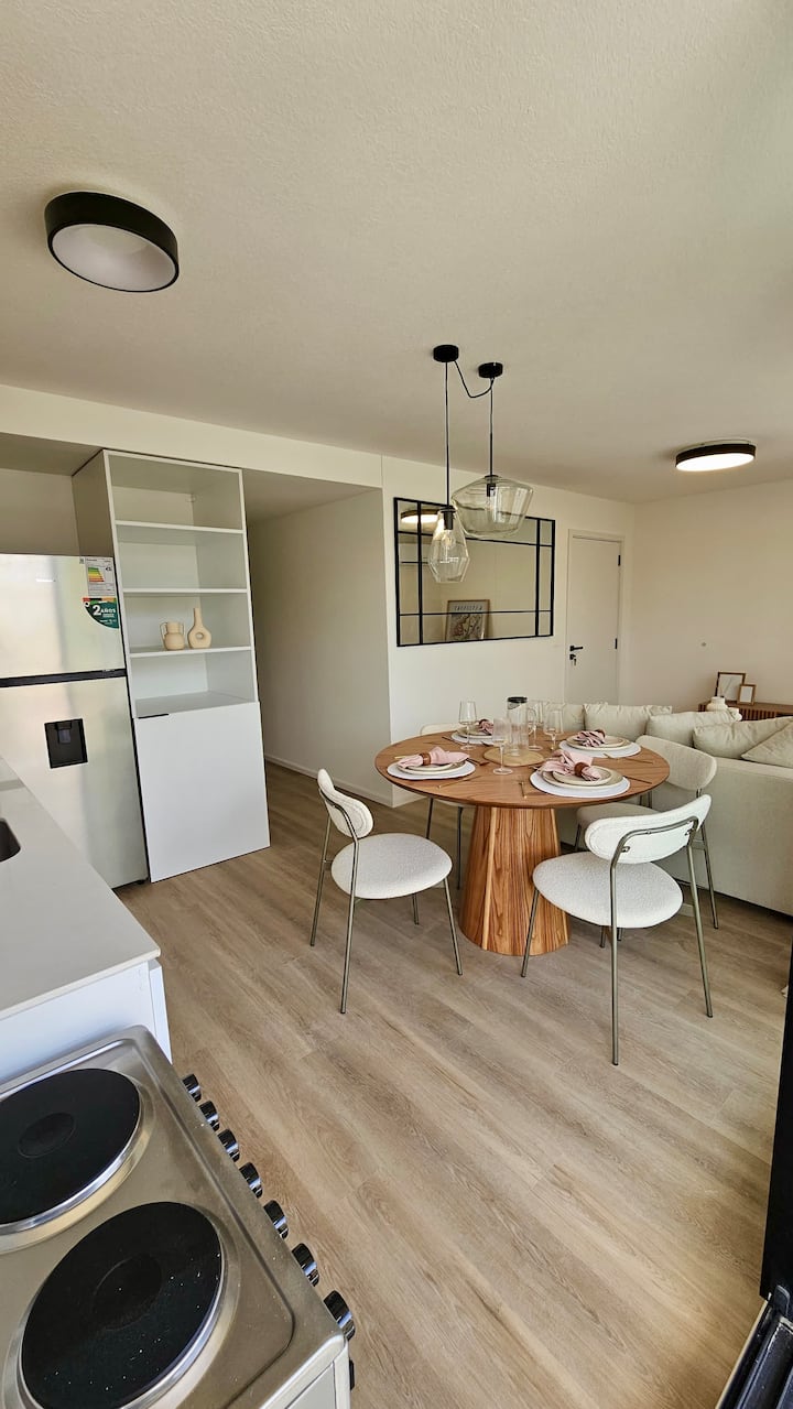 2 Dormitorios Y Parrillero Exclusivo En Piso 11 - Montevideo