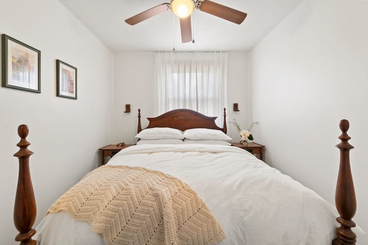 Erie Outpost | Private 1br Apt. W/ Full Kitchen - Erie, PA