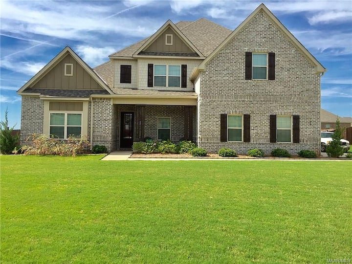 The Barkley Estate (5br) Luxury Southern Retreat - Millbrook, AL