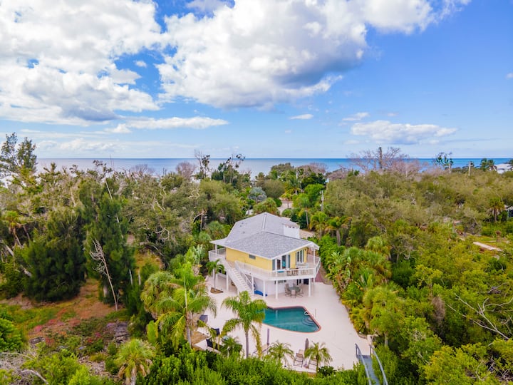 Manasota Bayview – Pool, Dock, Beach, Sleeps 10 - Englewood, FL