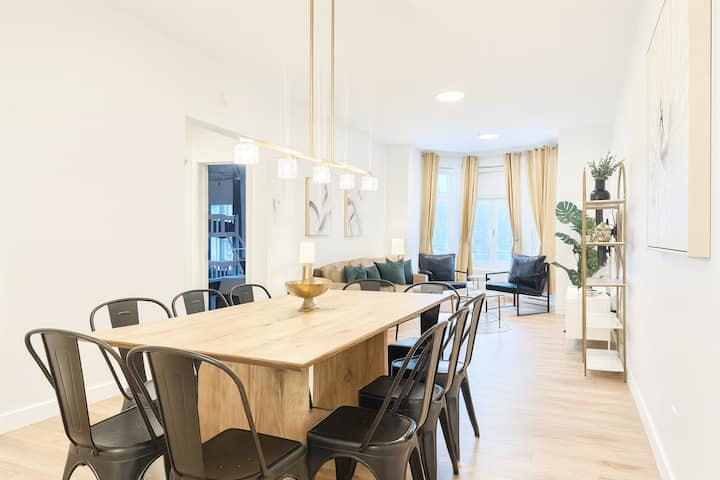 Grand Logement 1300pi2 + 2 Stationnements+wi-fi+ac - Quebec City