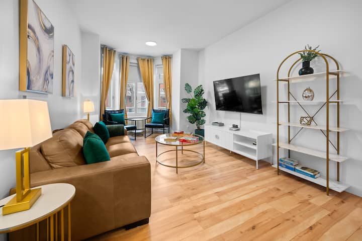 Grand Logement 1300pi2 + 2 Stationnements+wi-fi+ac - Quebec