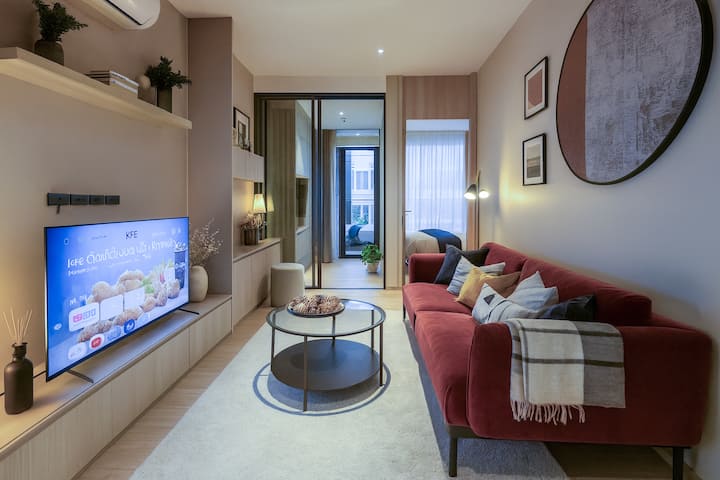 Luxury Stay In Ekkamai | Infinity Pool & Co-work - Bangkok