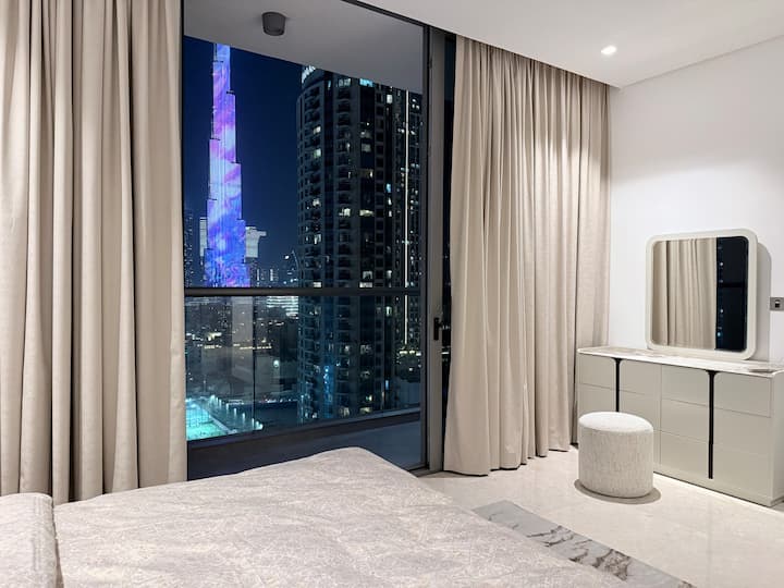 Full Burj View | Walk To Dubai Mall - Dubai