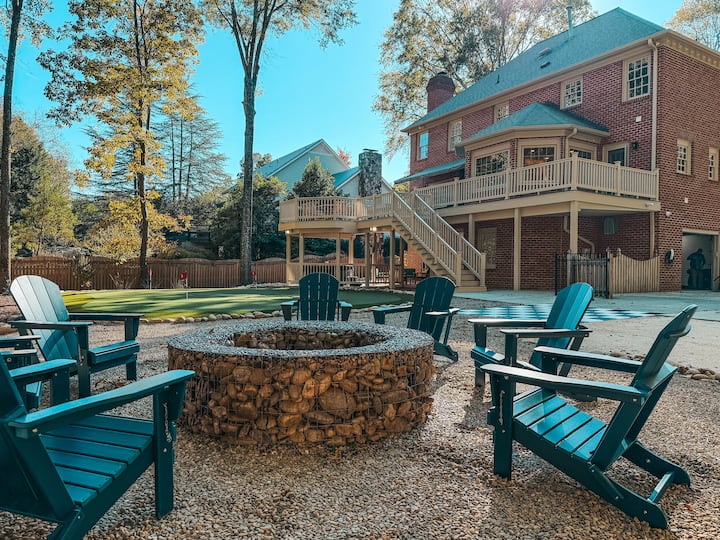 Putting Green - Life Sized Chess -Luxury Aesthetic - Greensboro, NC