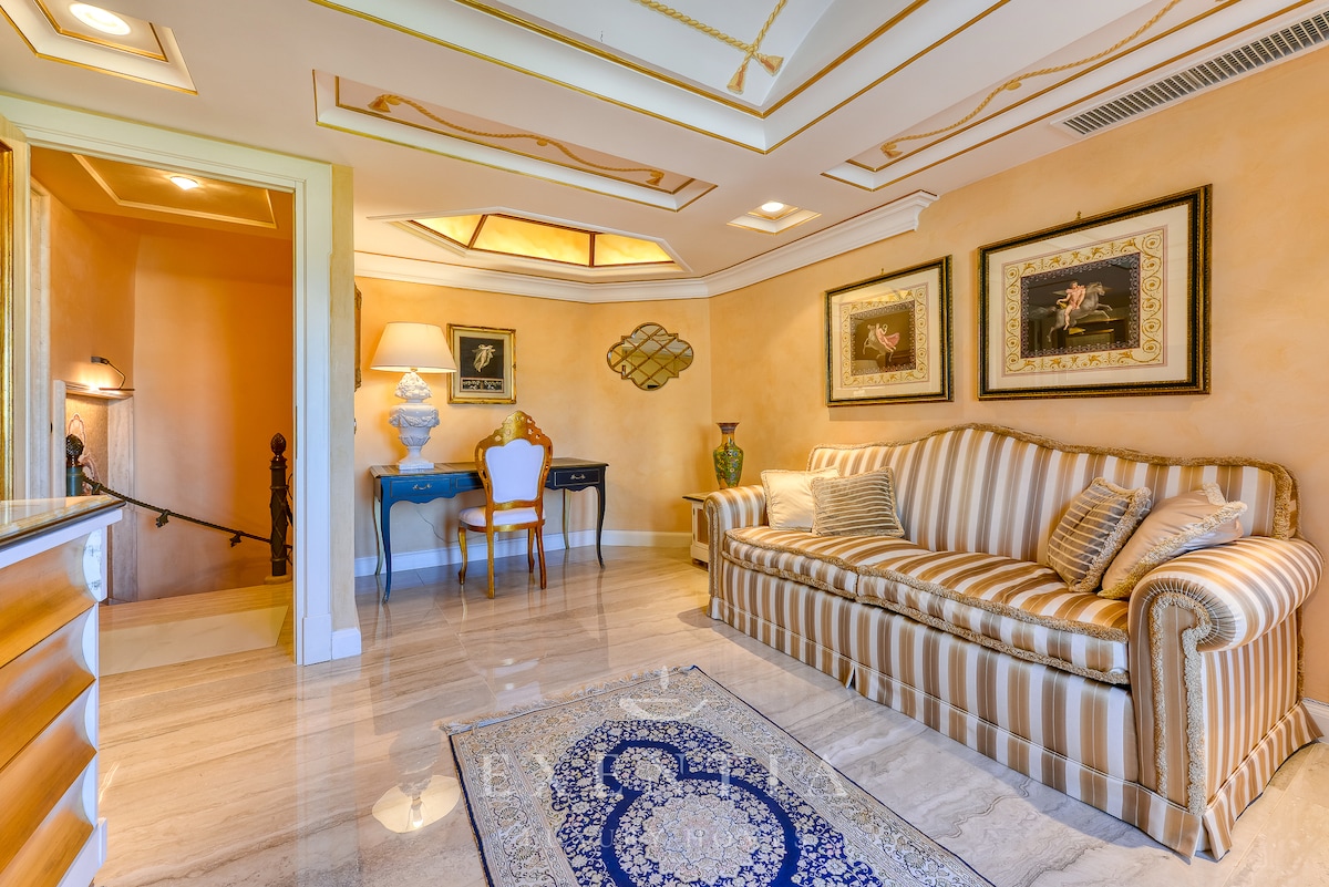 Domus Arae Coeli - luxury penthouse piazza venezia - Airbnb