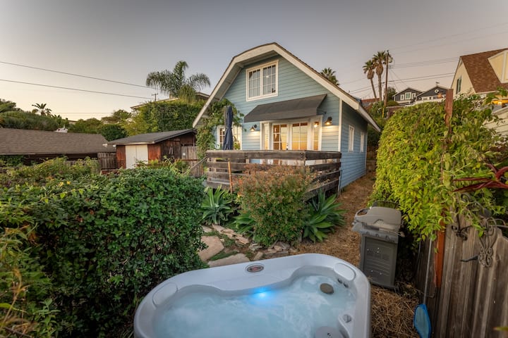 Poppy's Cottage - Oceanview, Jacuzzi, Dog Friendly - Summerland, CA