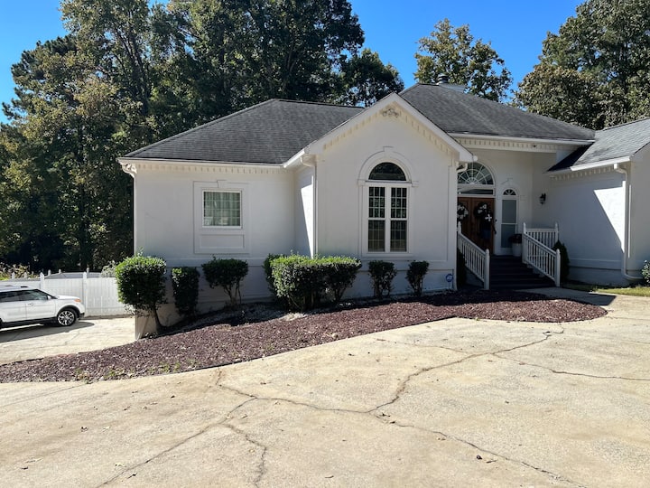 Magnolia Retreat At Lake Spivey Country Club - Stockbridge, GA