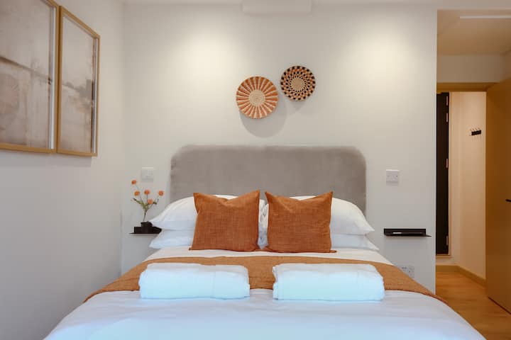 Lindenstone | Stay In The Heart Of Maidstone - Maidstone