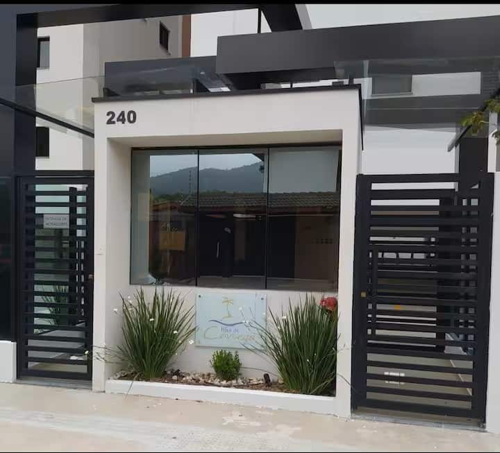 Apto A 50m Da Praia Com Piscina - Caraguatatuba