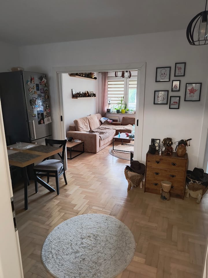 2 Pokoje,2 łóżKa,1 Piętro, Parking, - グディニャ